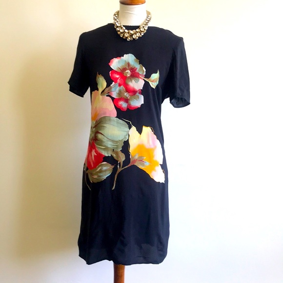 Dresses | Summer Dress Flower Design | Poshmark